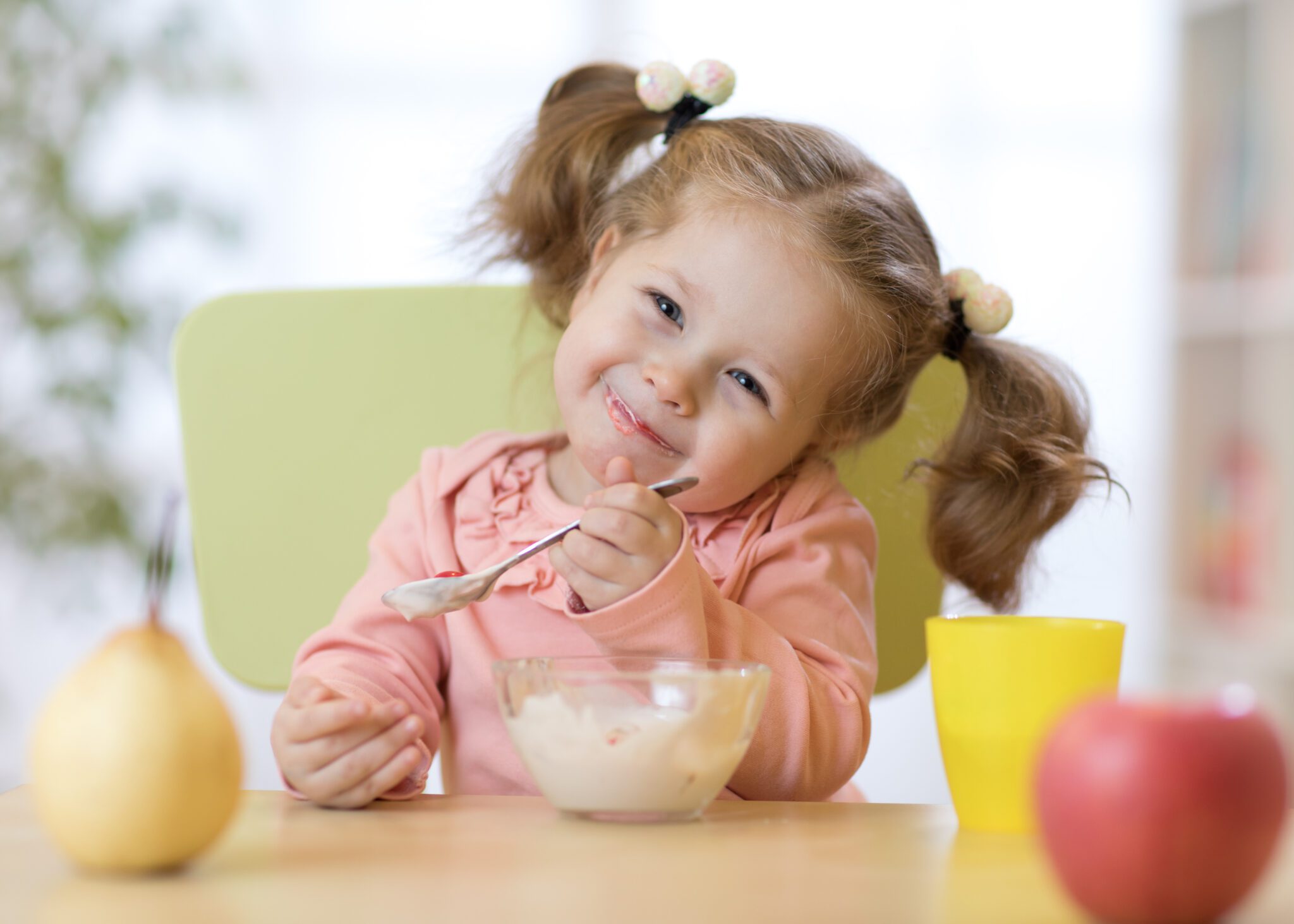 Funny,Child,Toddler,Eating,Healthy,Food,With,A,Spoon,At | Rethink Your ...